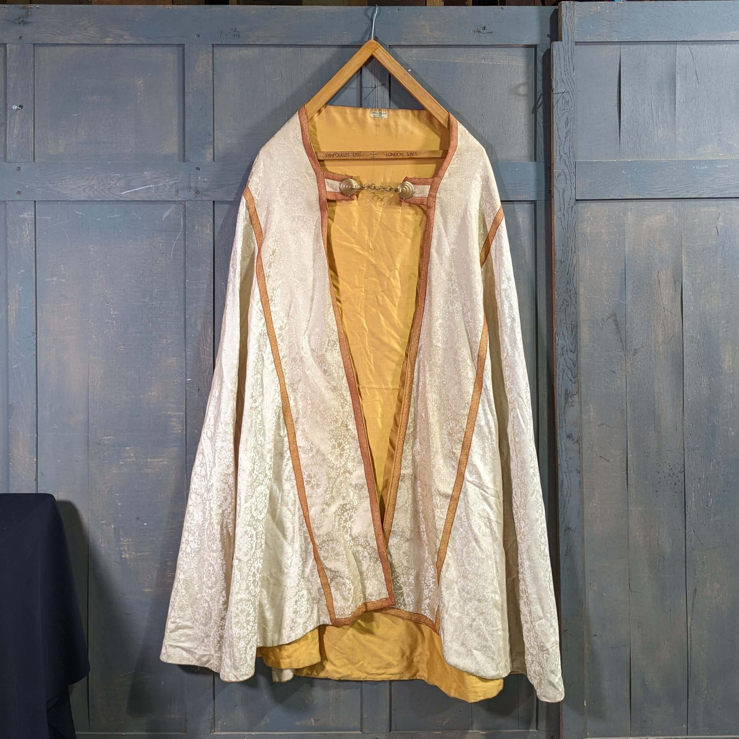 1950's Vintage Francis Tucker Large Priests Cope Cream Damask with ...