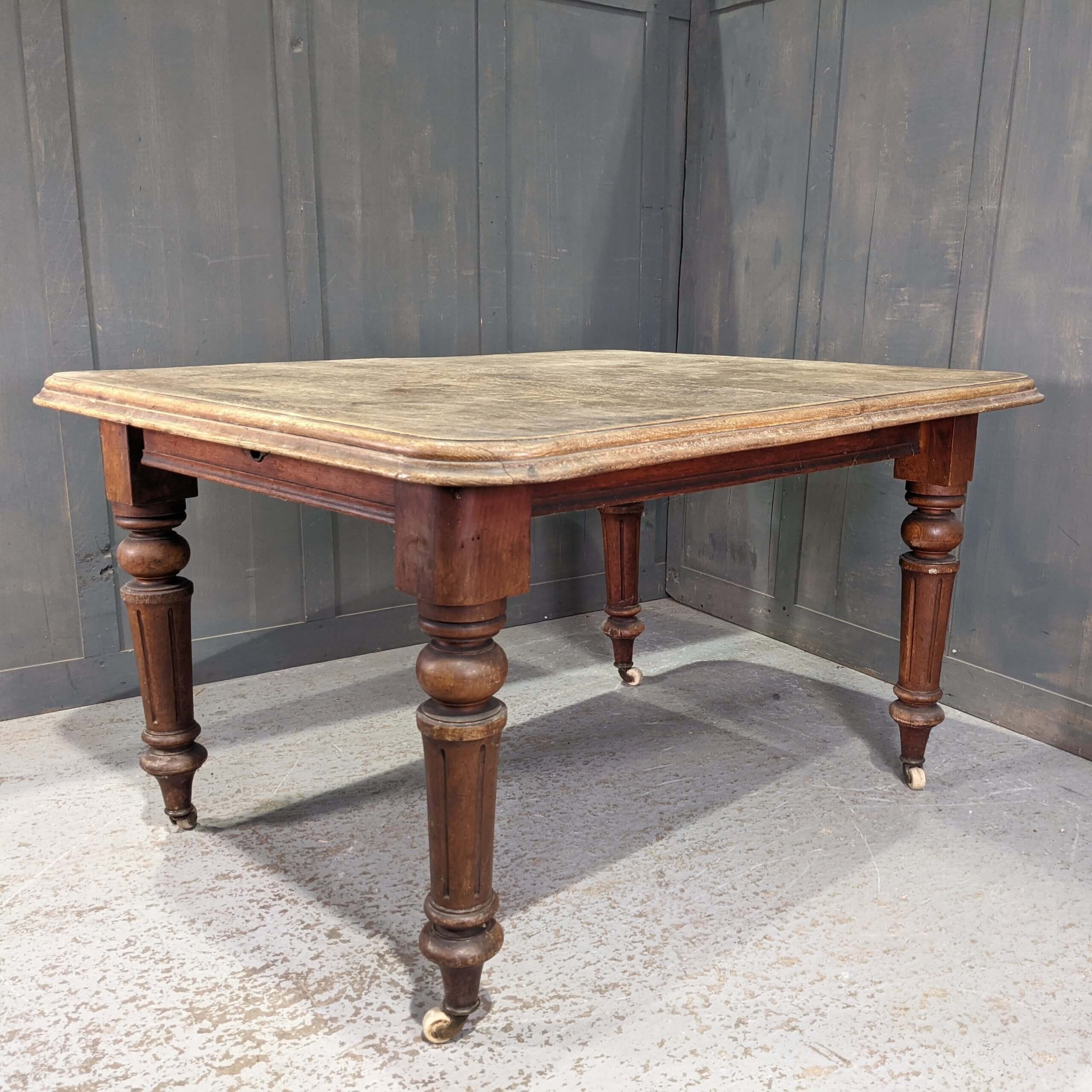 Attractive Rustic Looking Oak Victorian Kitchen Table with Fluted Legs ...