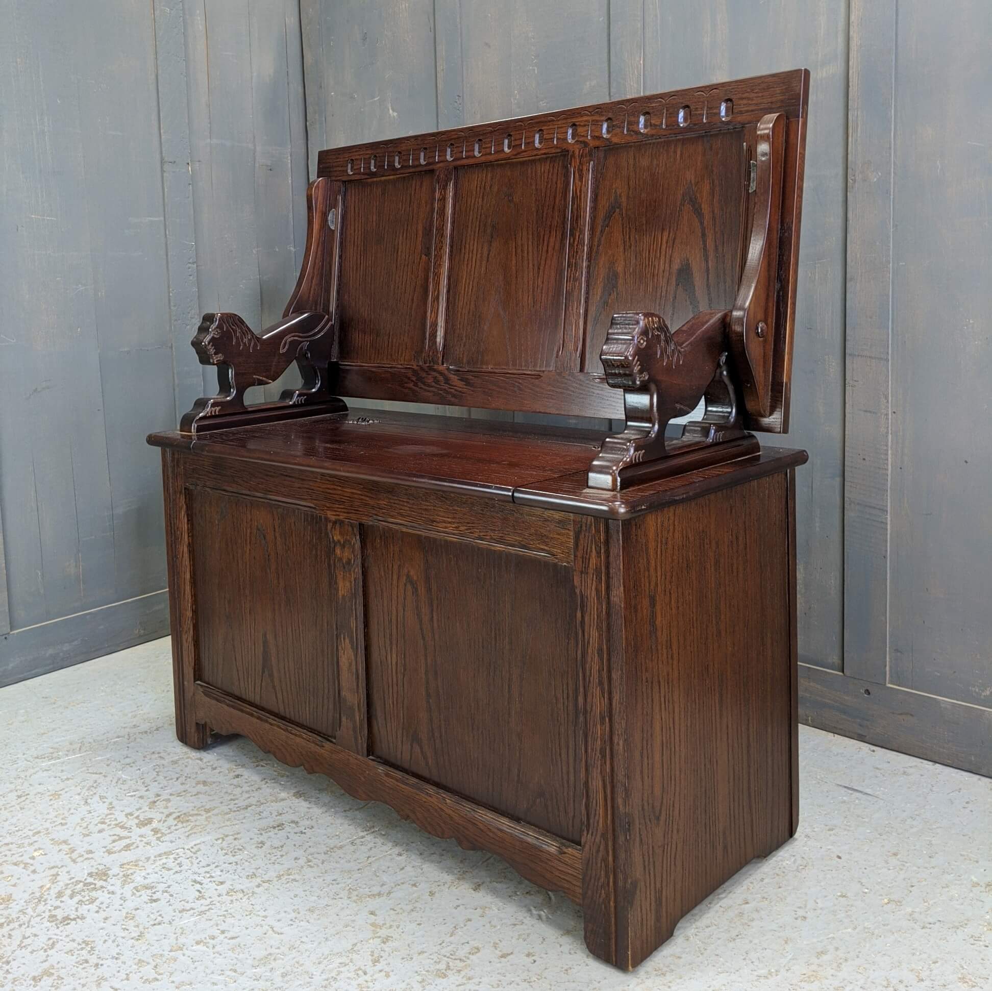 Grangemore Quality English Repro Lion Armed Monks Bench (SOLD ...