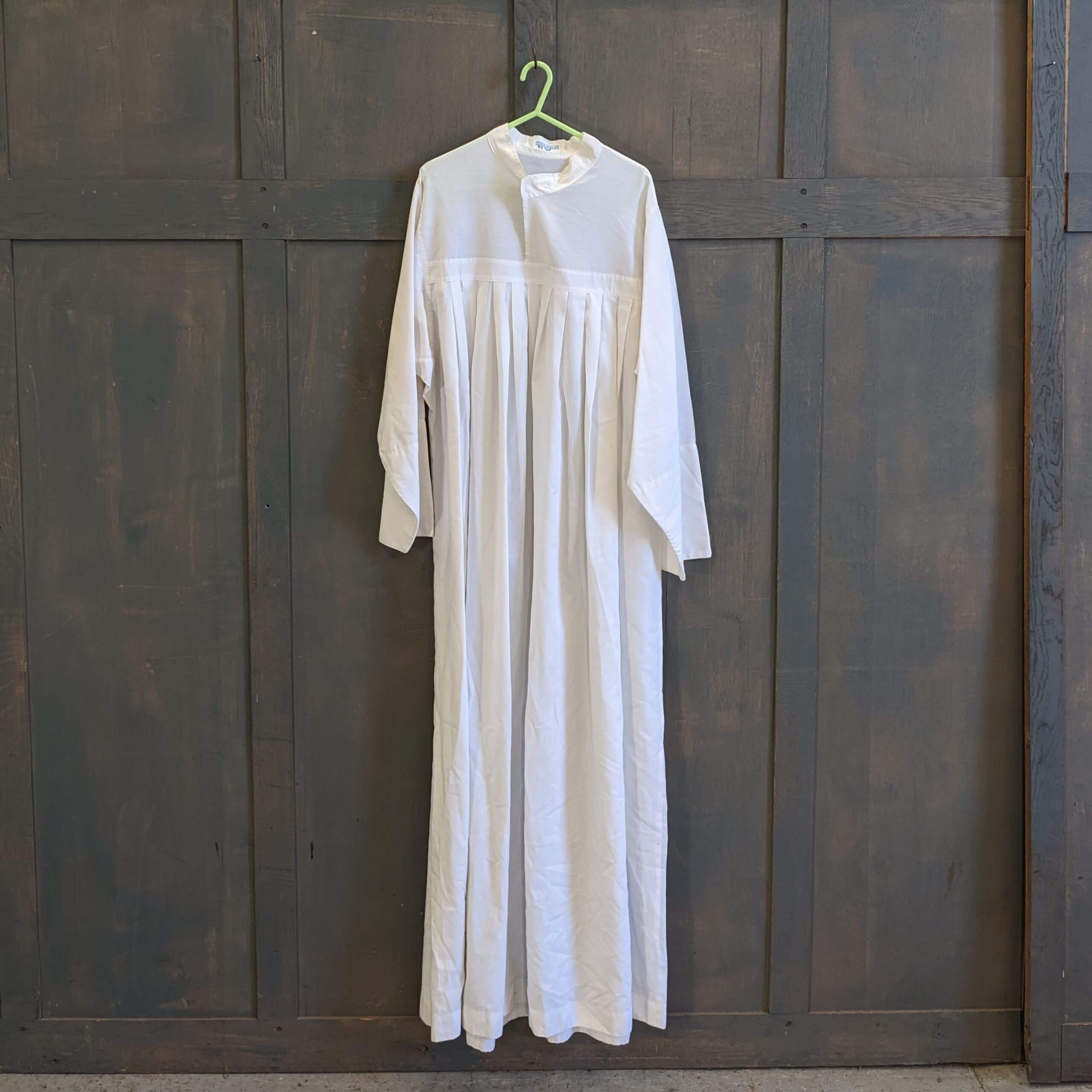 Quality Hayes & Finch White Cotton Alb with Velcro Collar (SOLD ...