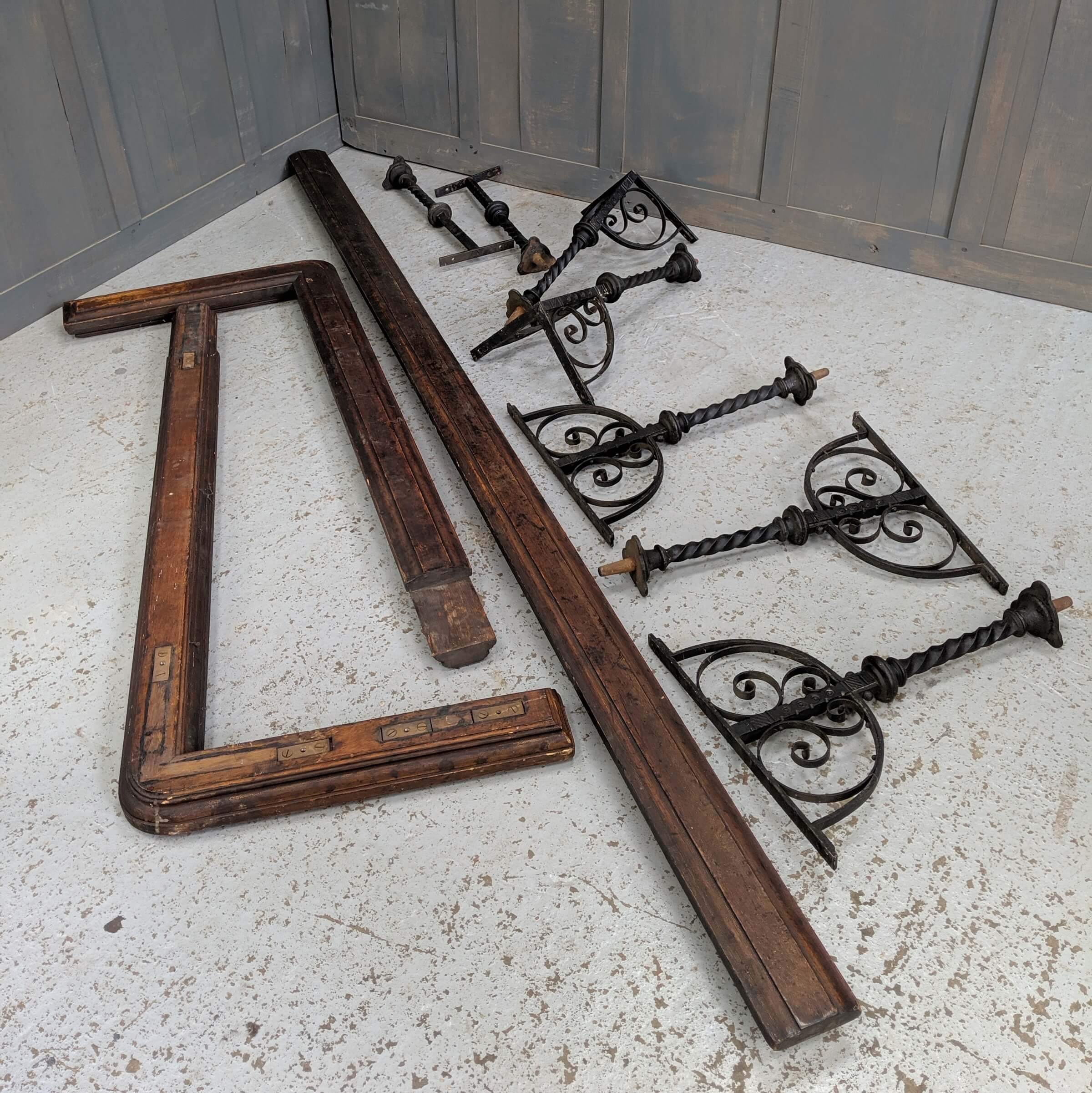 Set of Victorian Iron & Wood Altar Rails Railings from West Ham Baptist ...