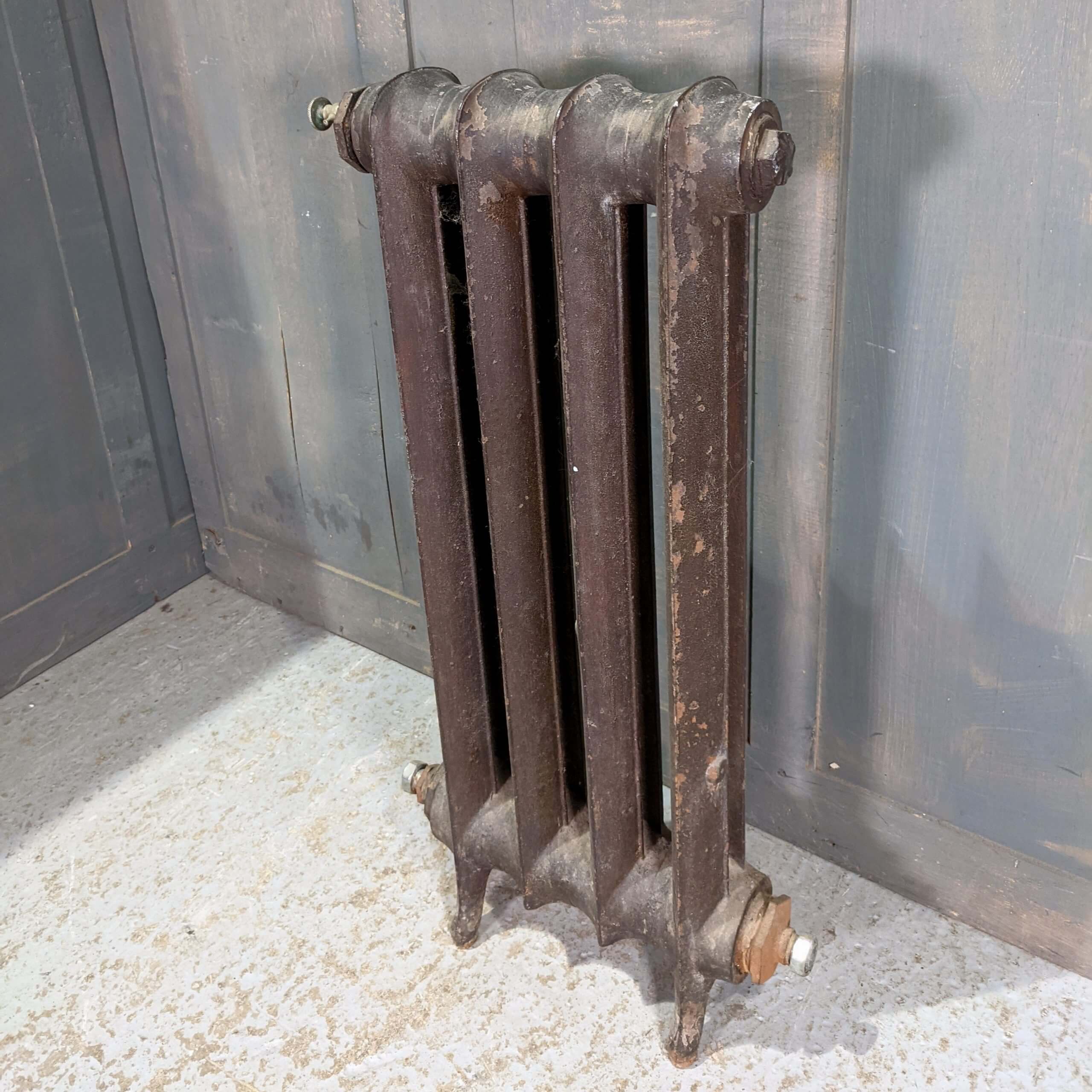 Small Antique Downstairs Loo Sized Cast Iron Radiator (SOLD) - Antique ...