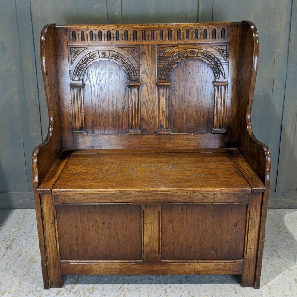 Good Quality Reproduction Oak Monks Bench by 'Reprodex' in the Tudor ...