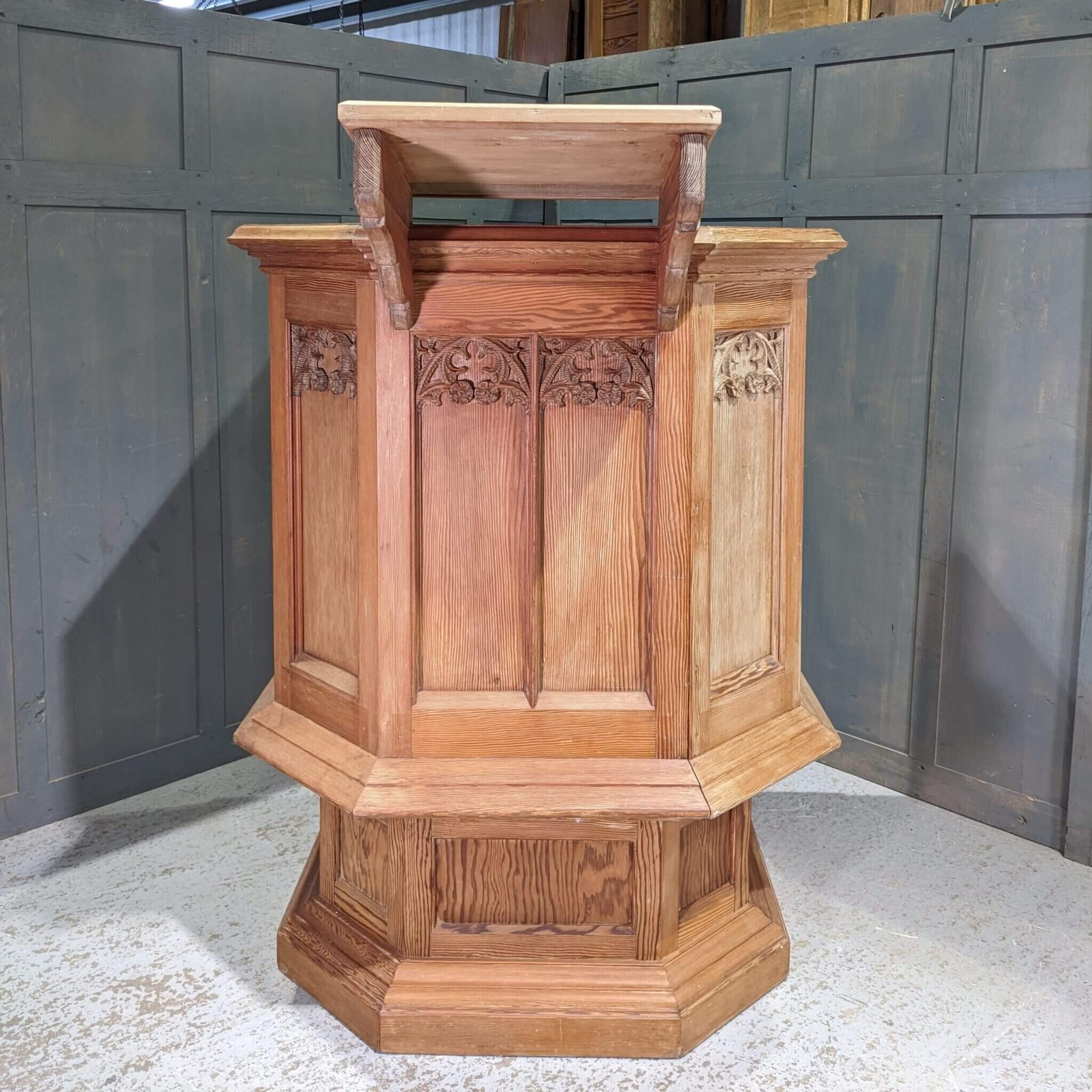 Simple Pitch Pine Vintage Church Horseshoe Pulpit with Gothic Elements ...
