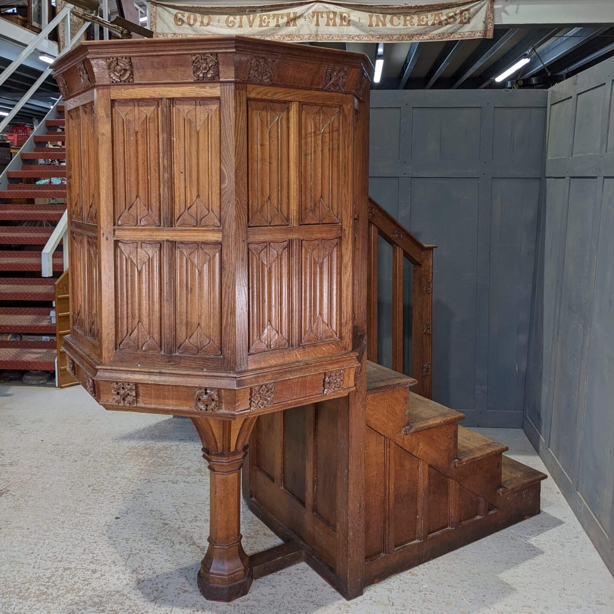 High Quality 1920's Vintage Oak Carved Linenfold Pulpit with Stairs ...