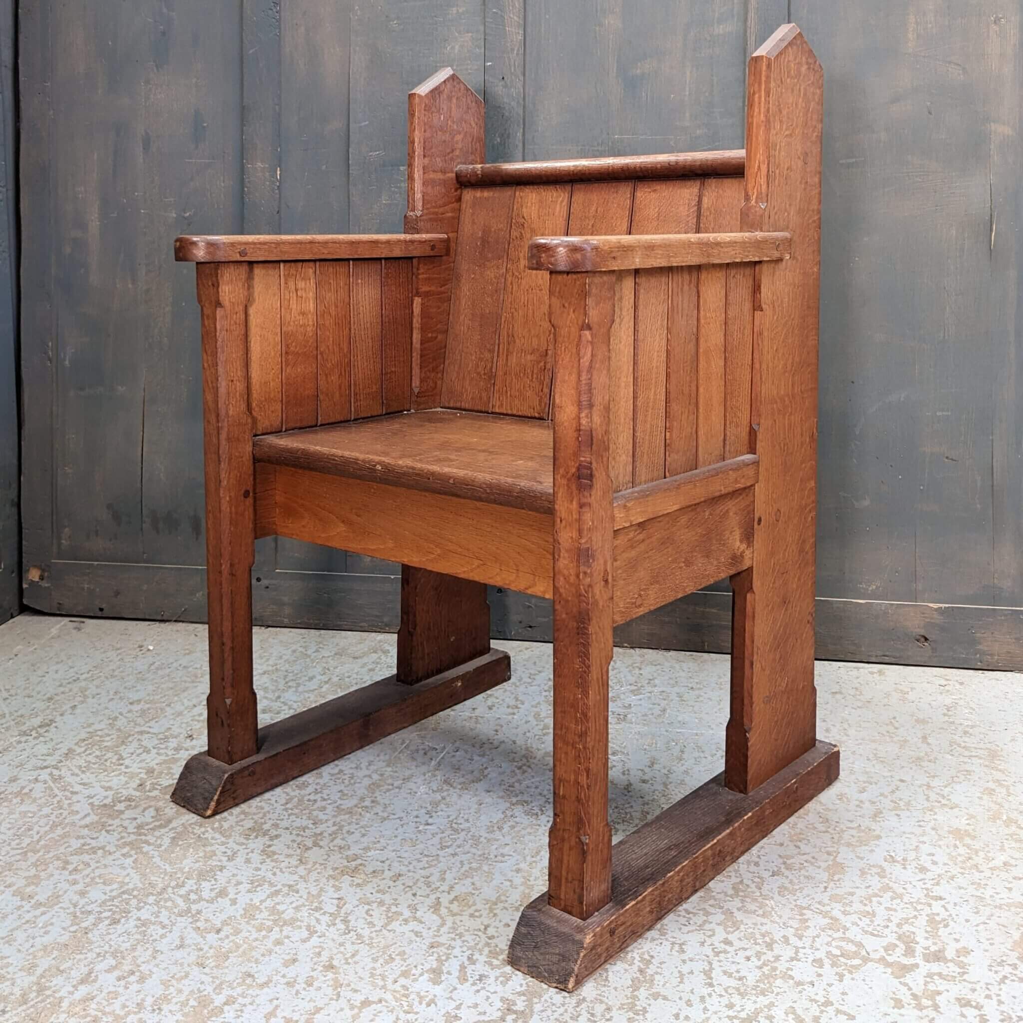 Clergy Chairs Archives - Antique Church Furnishings