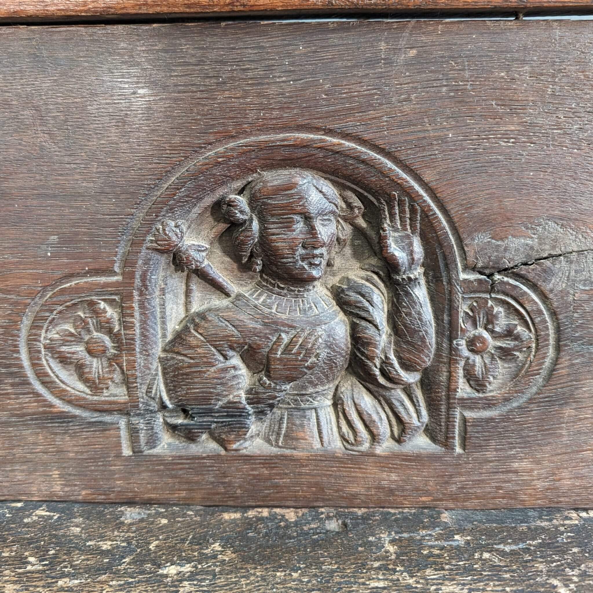 Very Early 16th /17th Century Carved Oak Church Pew