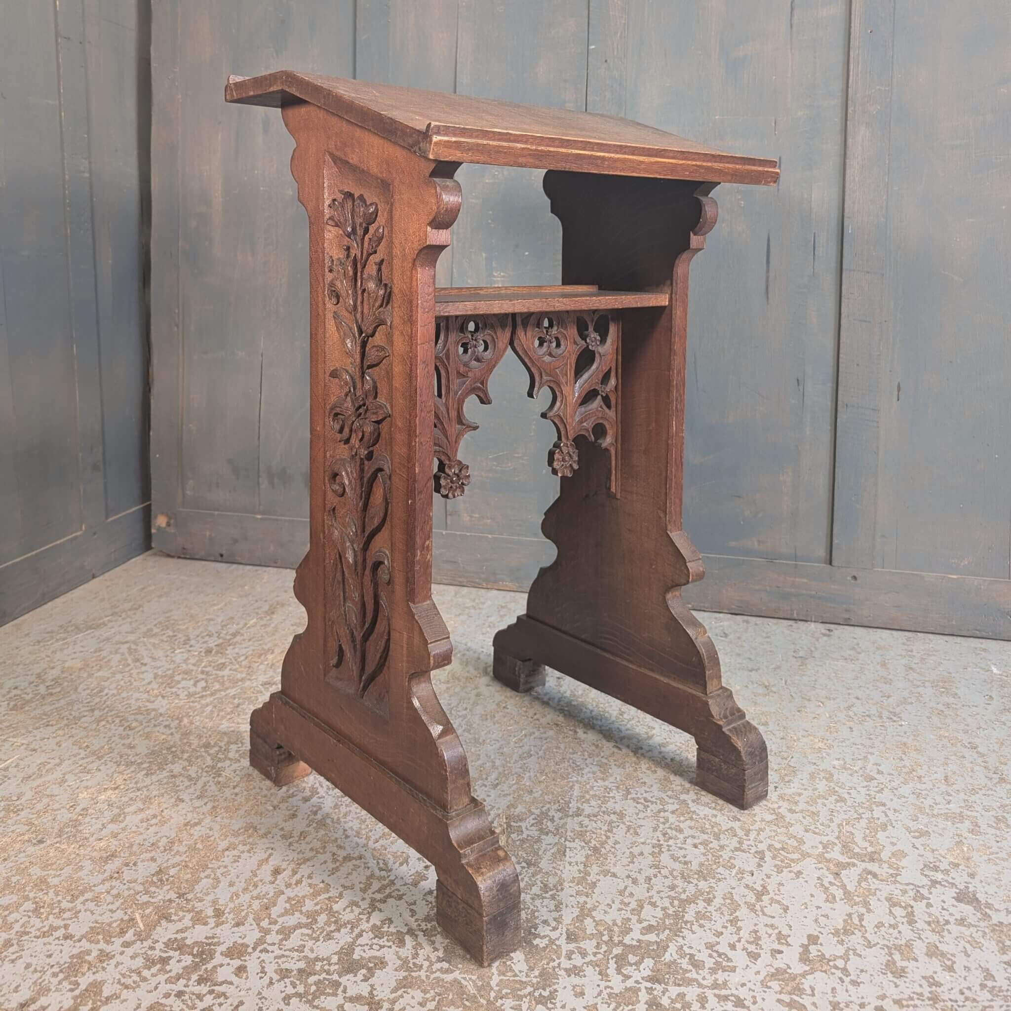 Prayer Desks, Prie Dieux & Kneelers - Antique Church Furnishings