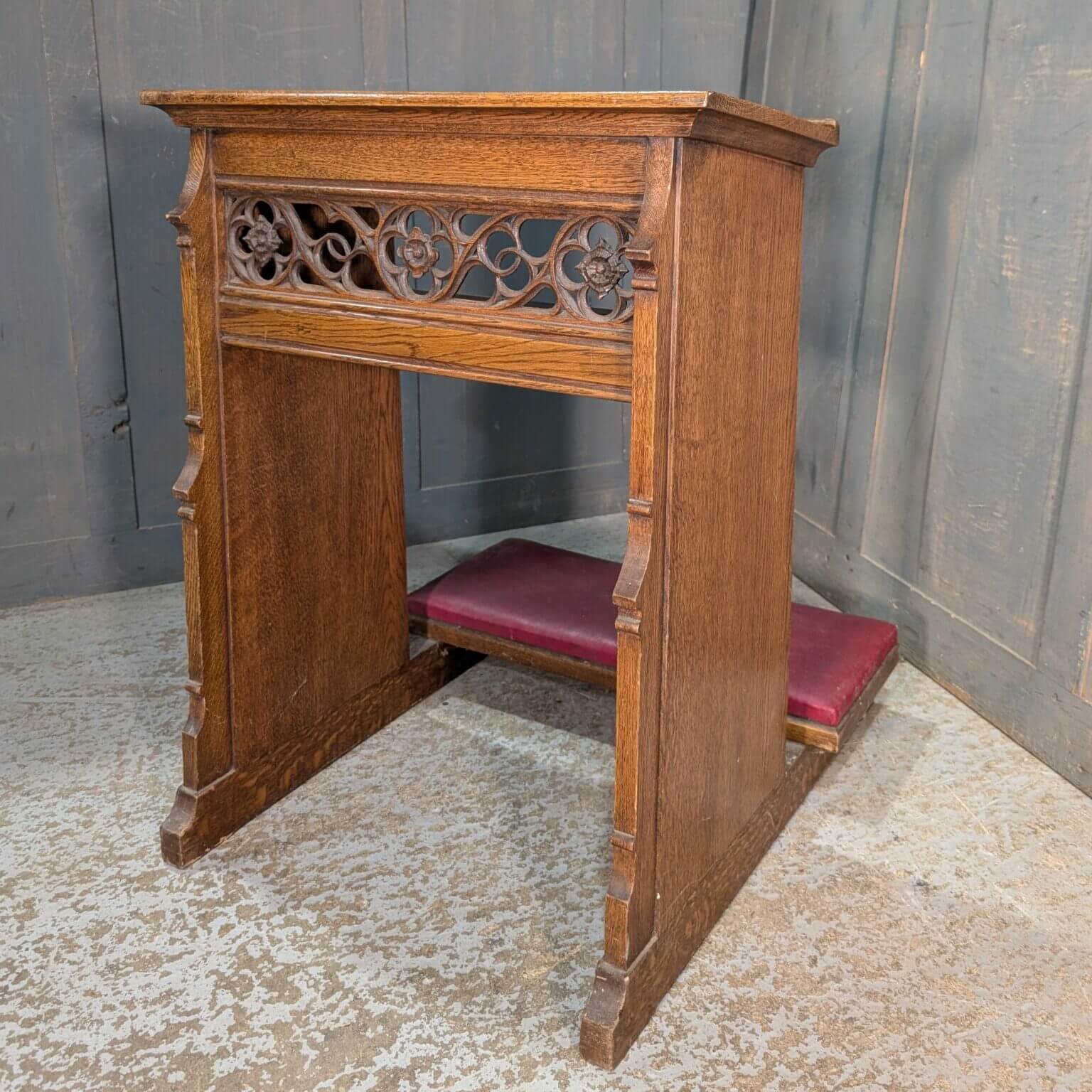 Prayer Desks, Prie Dieux & Kneelers - Antique Church Furnishings