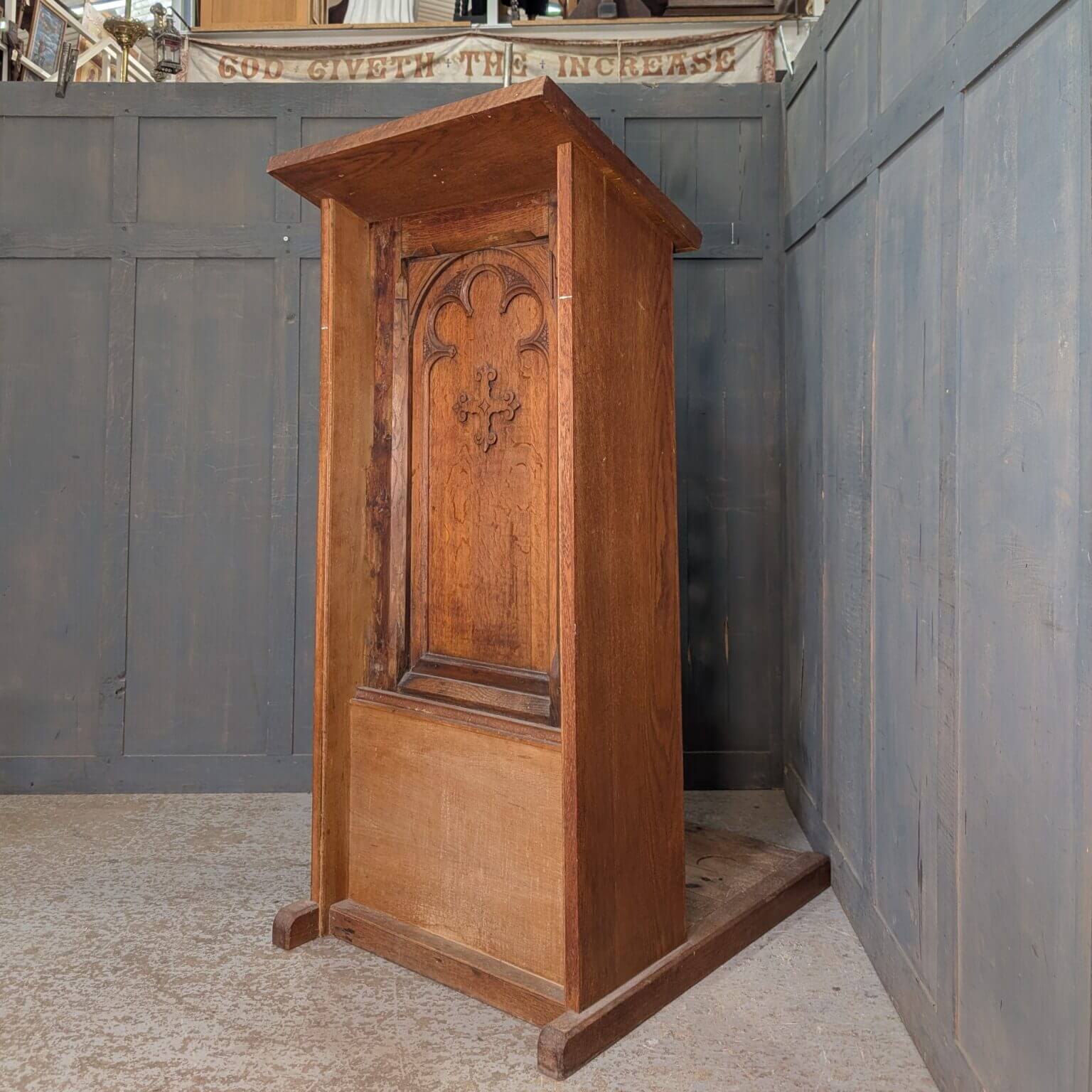 Lecterns, Reading Desks & Missal Stands - Antique Church Furnishings