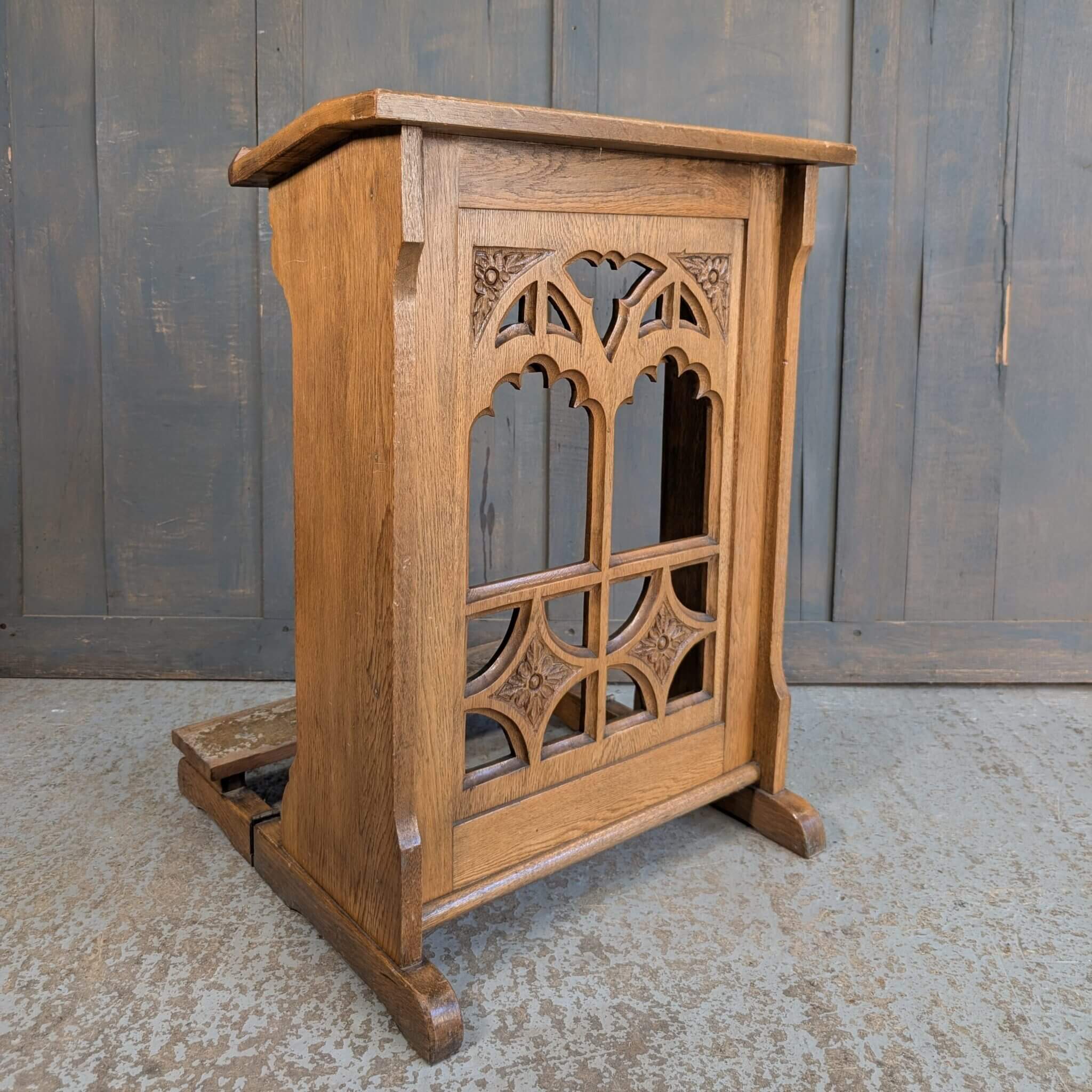 Prayer Desks, Prie Dieux & Kneelers - Antique Church Furnishings