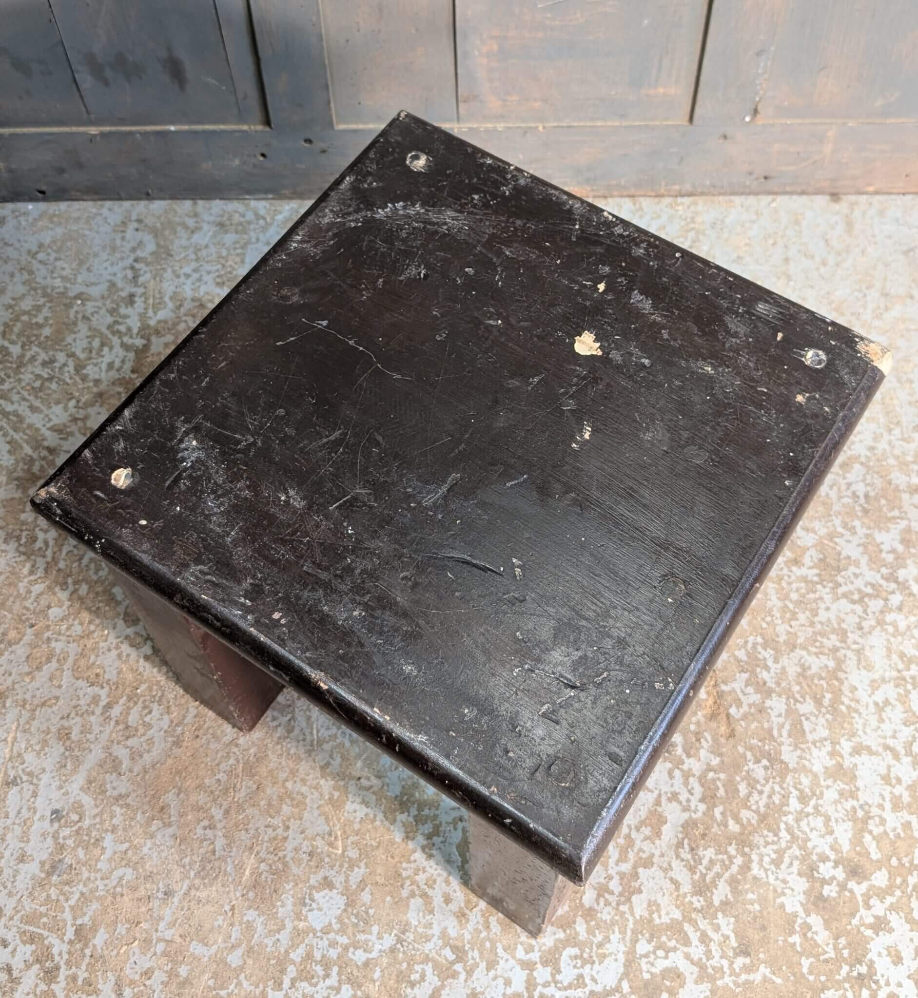 Heavy Pine Chunky Statue Stand